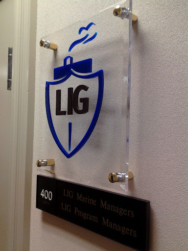 5 Ways to Successfully Accentuate Acrylic Plastic Signs